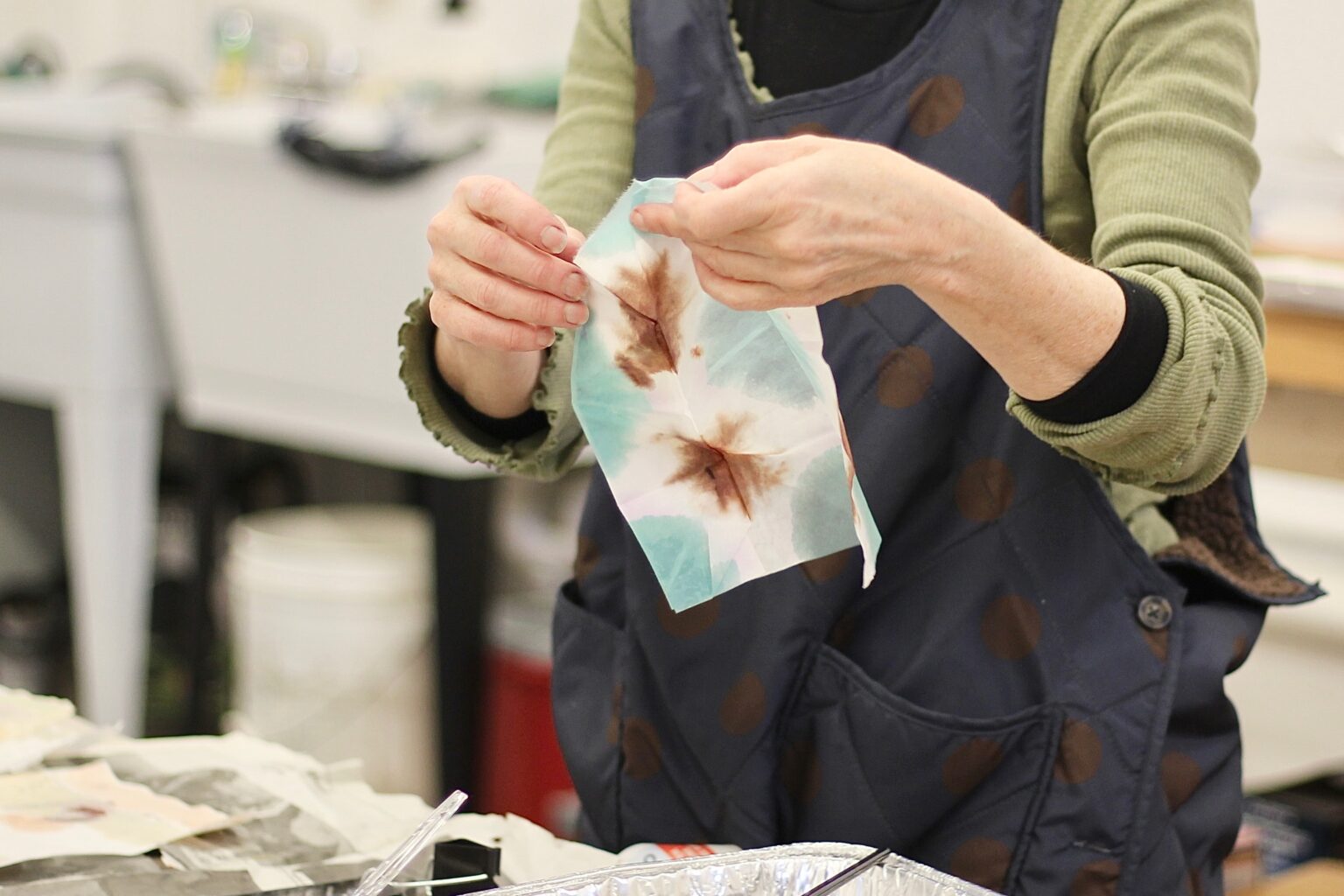 Natural Dyes for Paper – PaperConnection